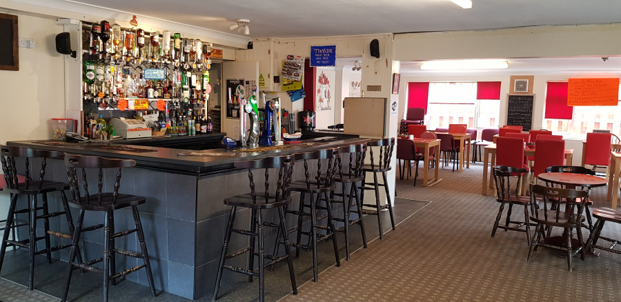 Beach Bank Hythe Caravan Park - Free House